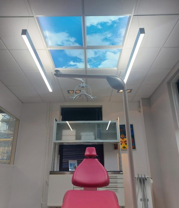 PHL full spectrum daylight LED Luminaire for dental treatment rooms ...