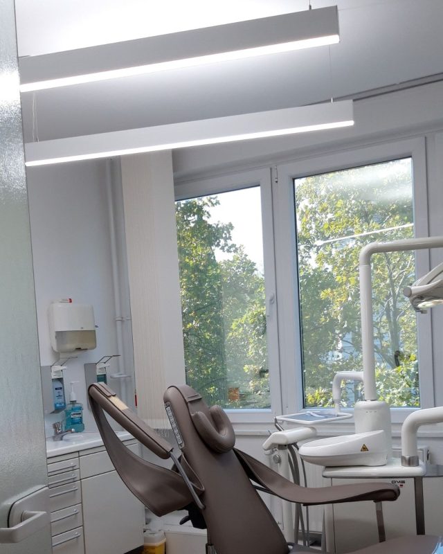 PHL full spectrum daylight LED Luminaire for dental treatment rooms ...